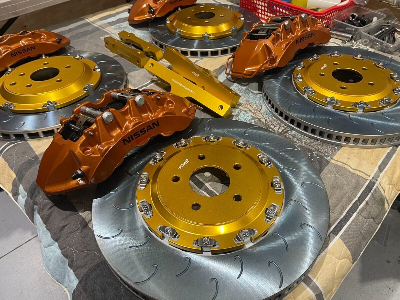 R35 GTR brake kit to suit Skyline R32 R33 R34 - Cross Drilled Discs ...